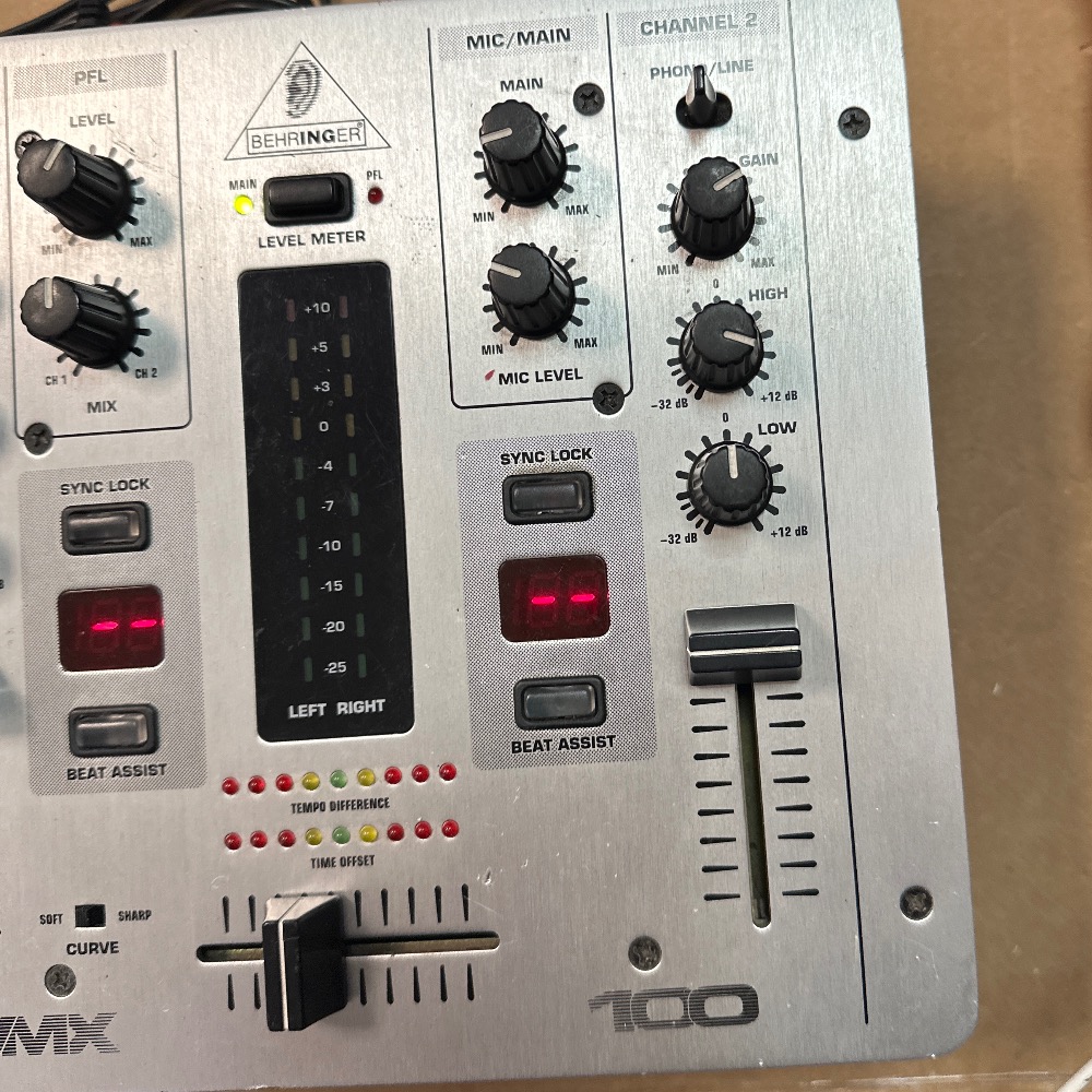 Behringer behringer mixer vmx 100 - Own4Less